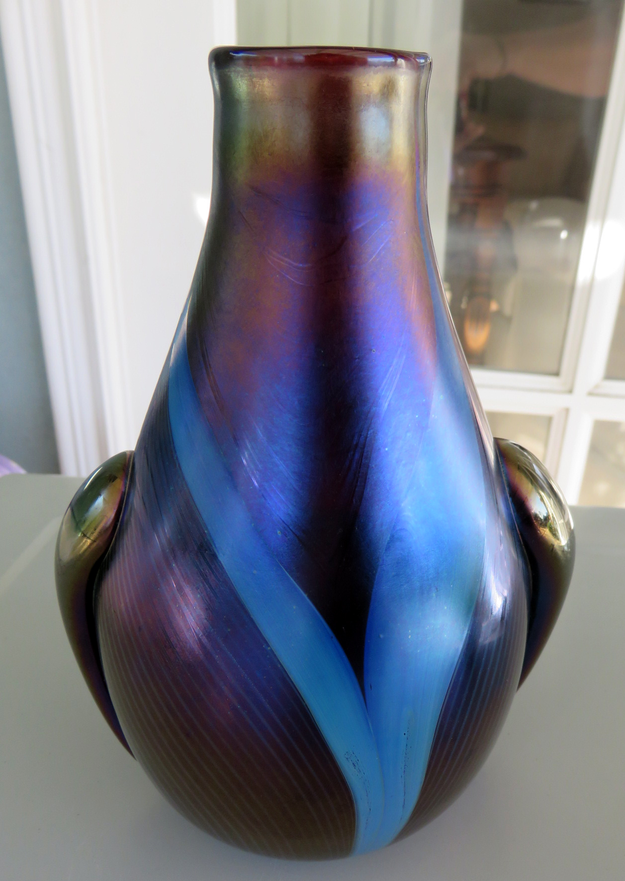 Vintage 1974 Roland R Correia Amethyst Art Glass Vase Pulled Feather