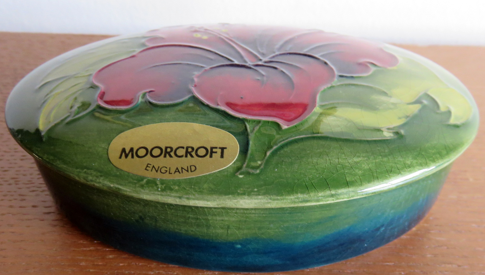 Moorcroft Hibiscus Red on Green Blue lidded box Walter Moorcroft