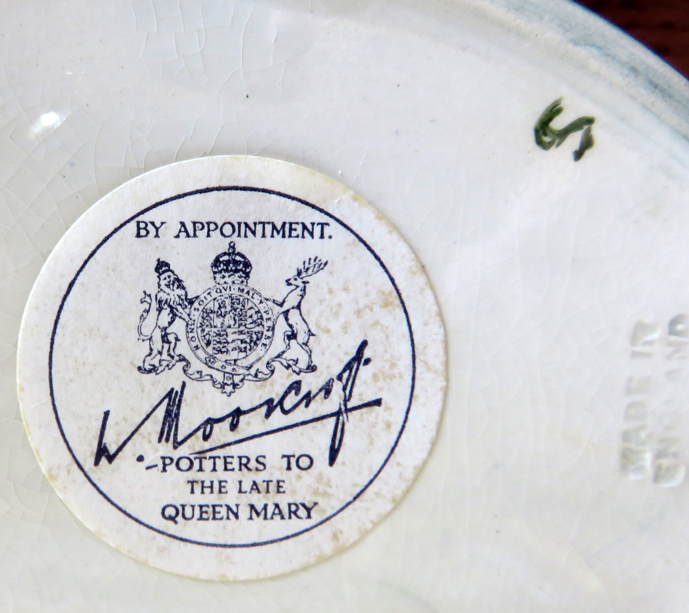 Moorcroft Hibiscus Red on Green Blue lidded box Walter Moorcroft